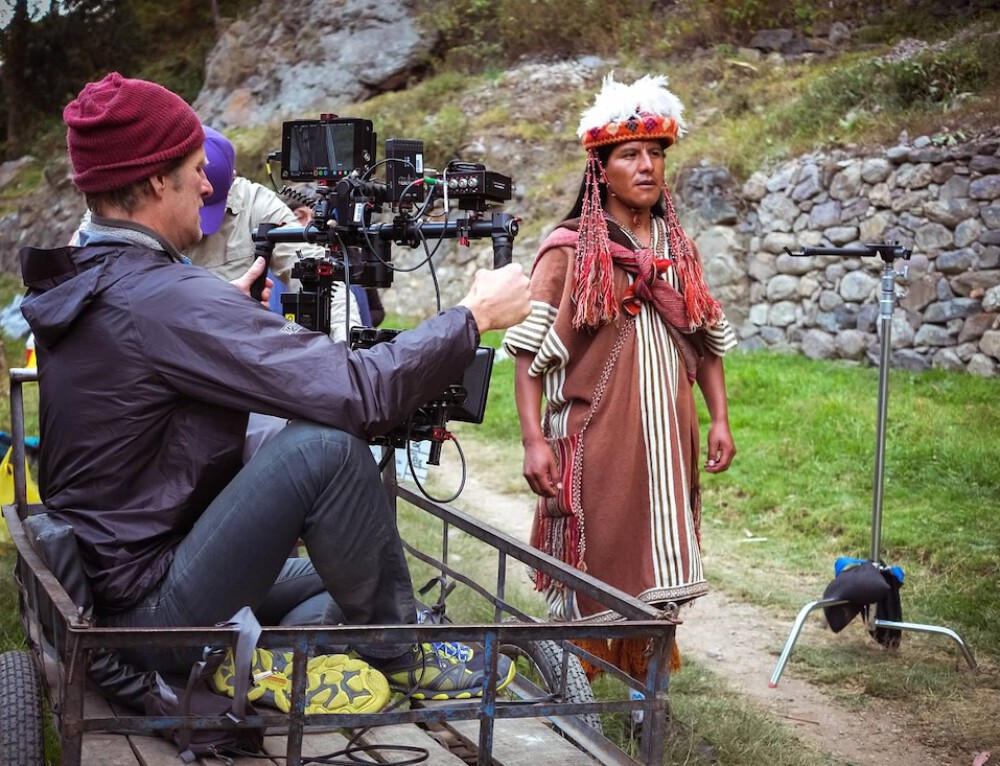 The Incredible 25th Year of Mitzi Bearclaw – Indianer Inuit: Das ...